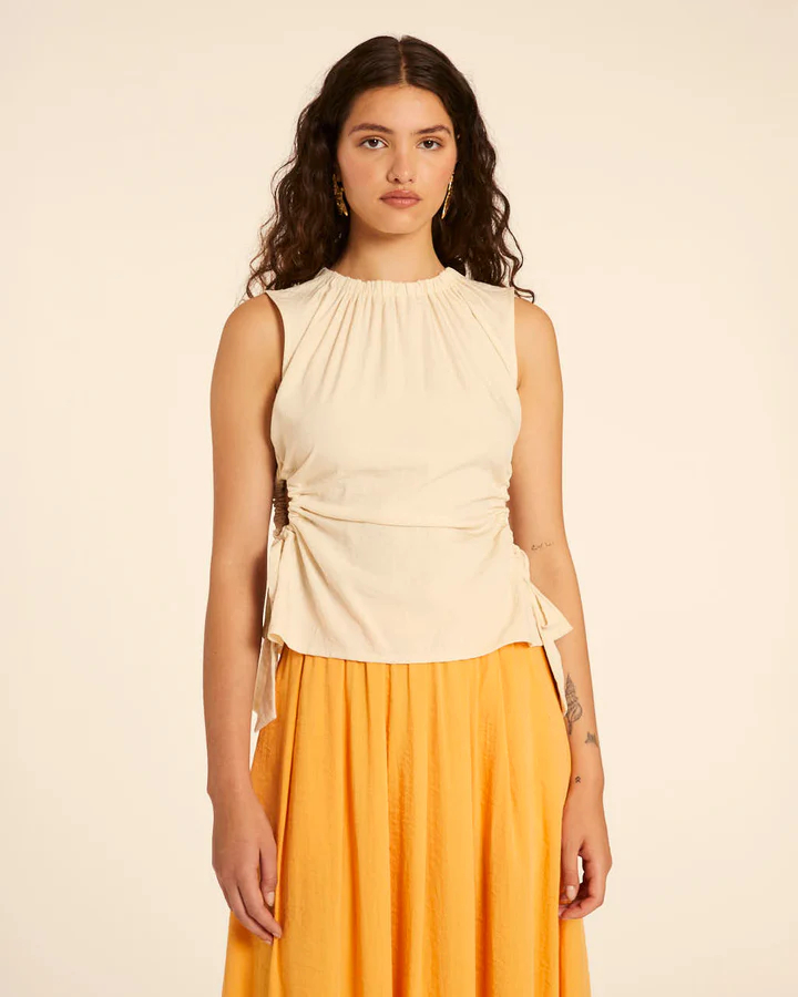 Shop Online - Isadora Sevilla